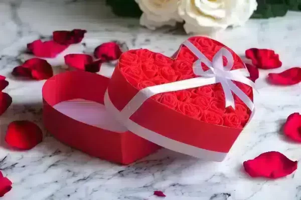 Custom Printed Heart Shaped Packaging Boxes
